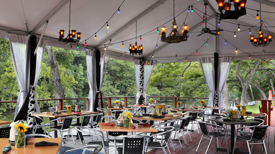 Austin Barbecue | The County Line on the Lake